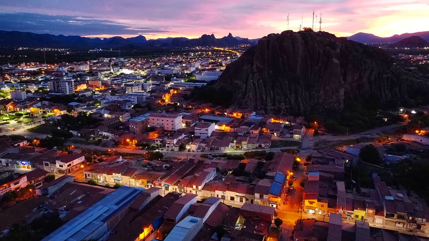 Quixadá está entre os destinos mais procurados por viajantes para o ...